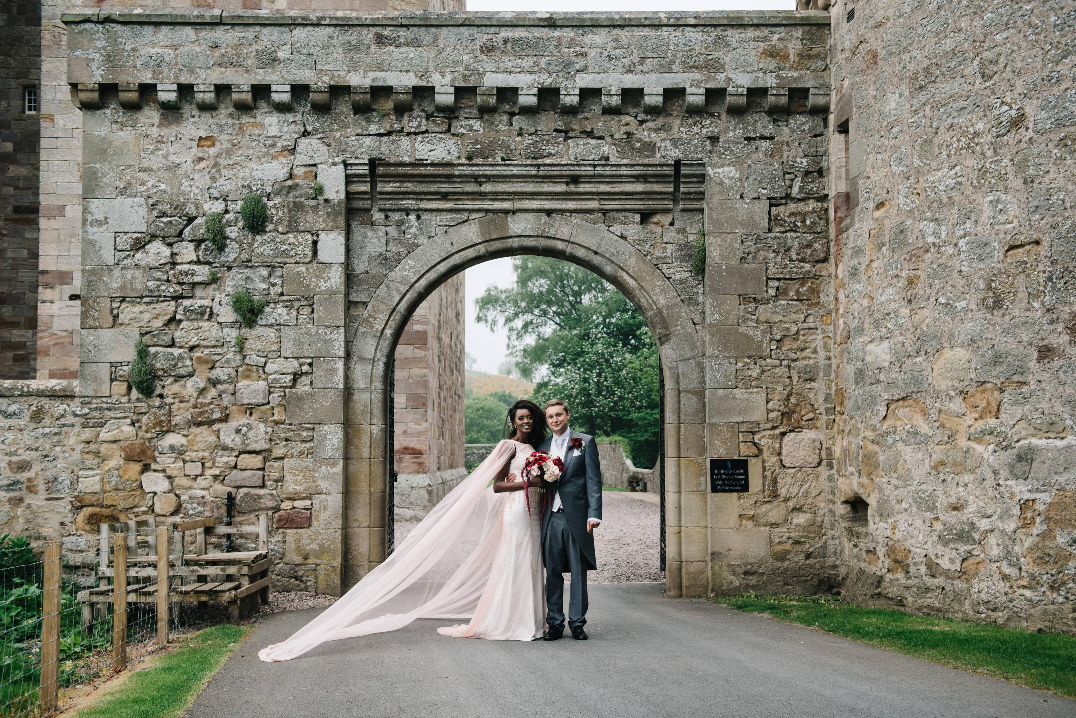 Borthwick Castle - Wedding Venues | Easy Weddings